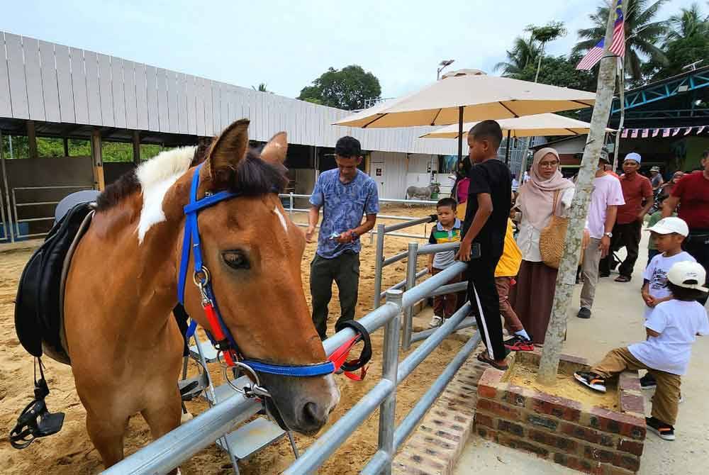 Lima haiwan di zoo mati akibat cuaca panas