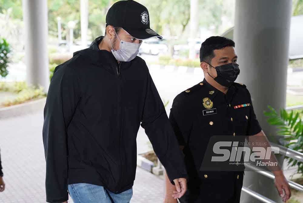 Pembantu tadbir didenda RM15,000 terima rasuah