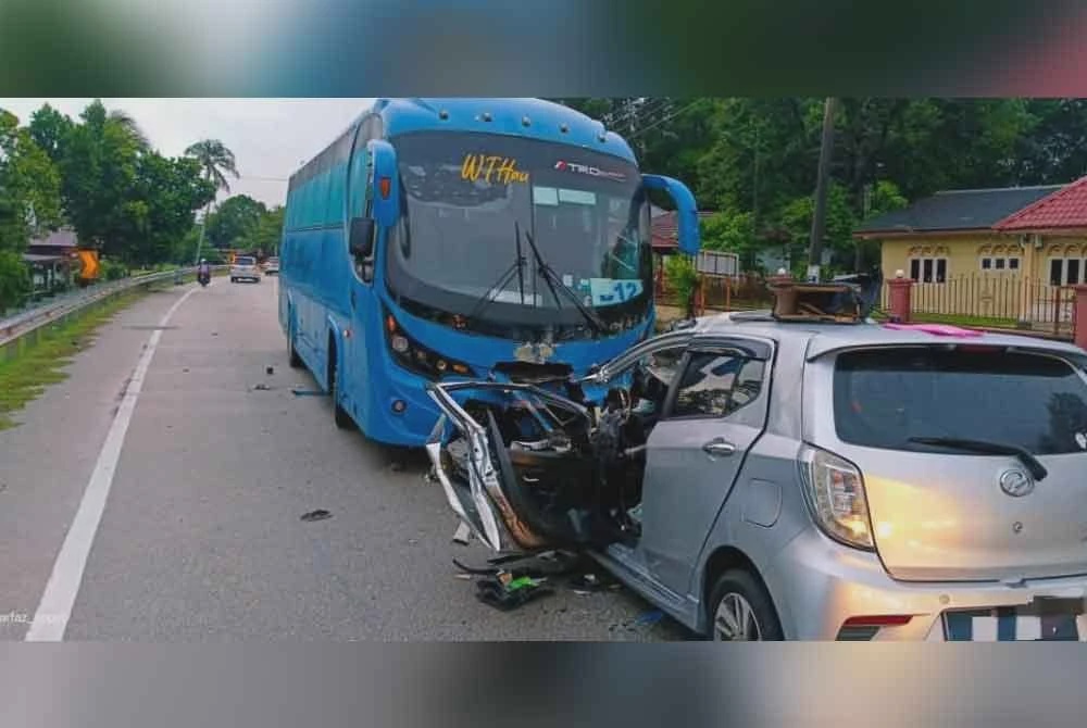 Dua lelaki maut, nahas kereta dengan bas pekerja