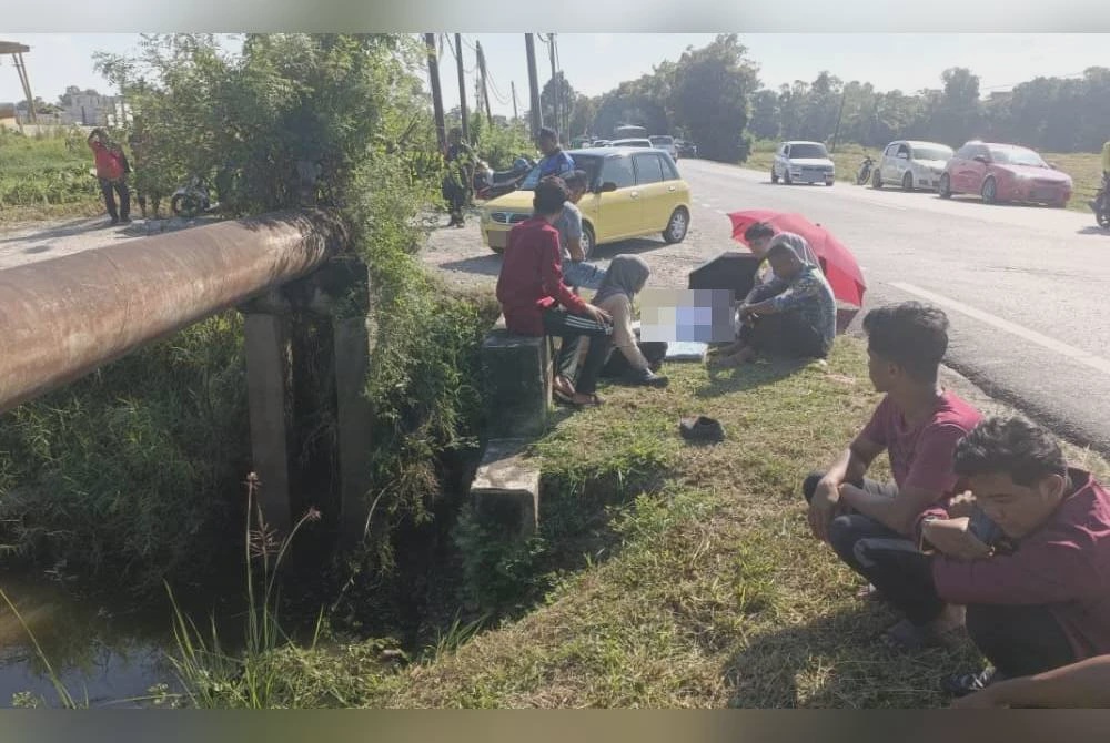 Penunggang motosikal maut bergesel kereta