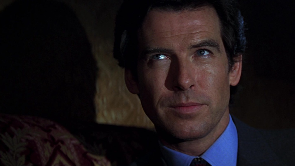 Pierce Brosnan's First Scene As James Bond Was A Hilarious Disaster