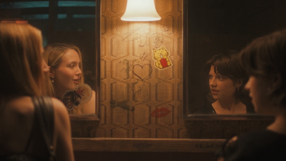 Why Amanda From Tell Me Lies Season 3 Looks So Familiar