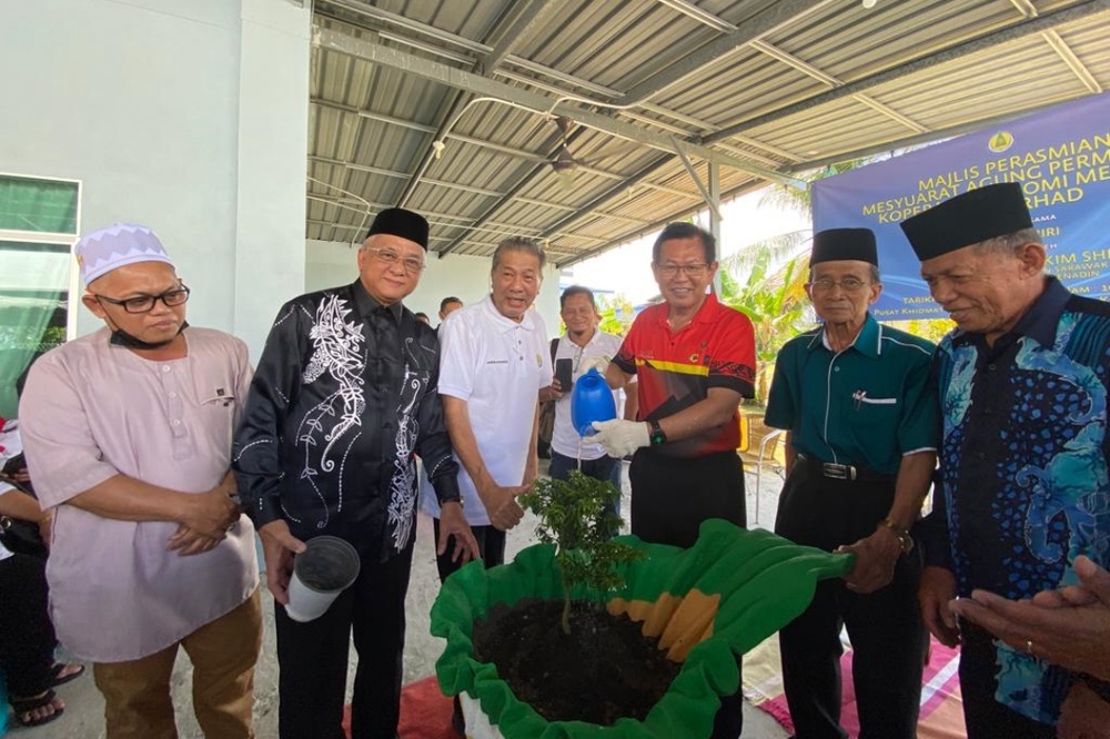 Sarawak minister tells cooperatives to empower members’ involvement ...