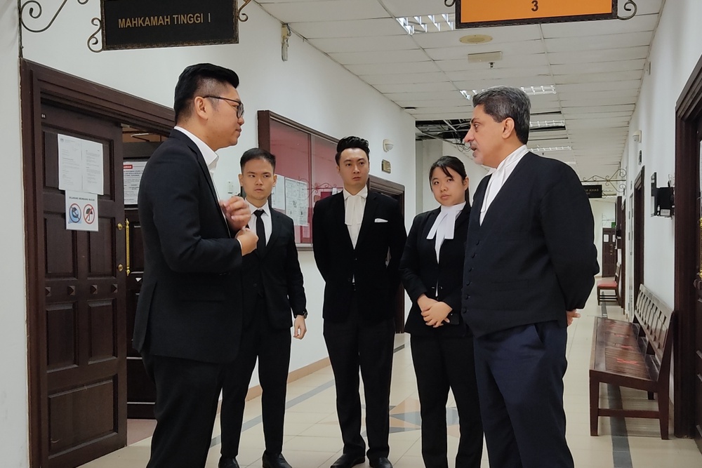 Dr Sim vs Chong: Padungan food aid distribution based on proper name ...