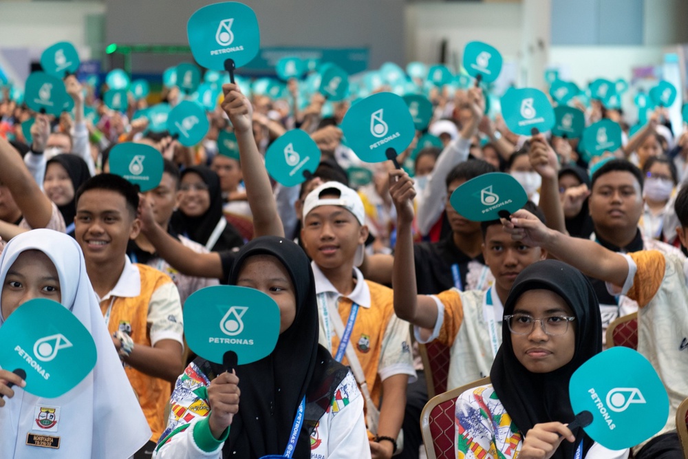 Petronas programme ignites students for energy careers