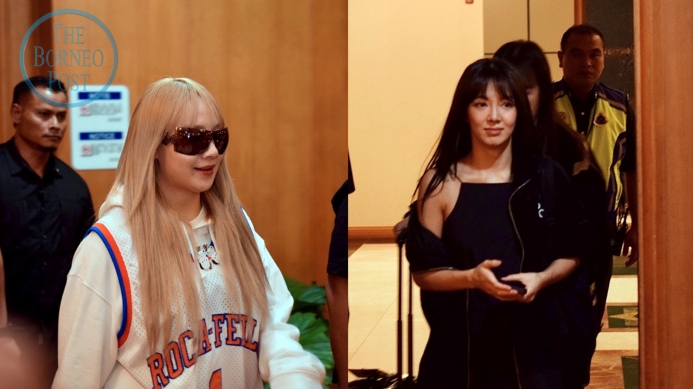 (Video) South Korean popstars CL, Hyo arrive in Kuching for Borneo ...