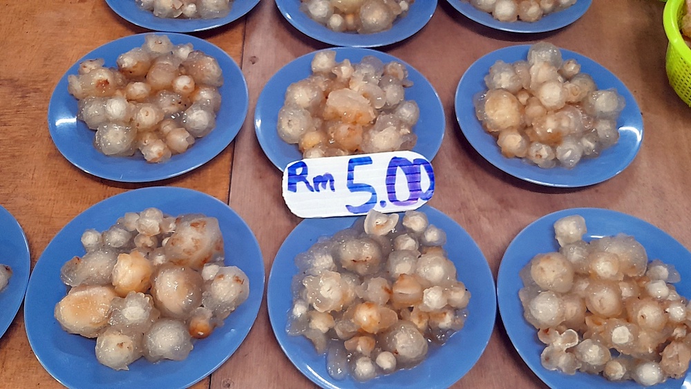 Edible ‘kulat’ – a rare delicacy in Sibu Central Market