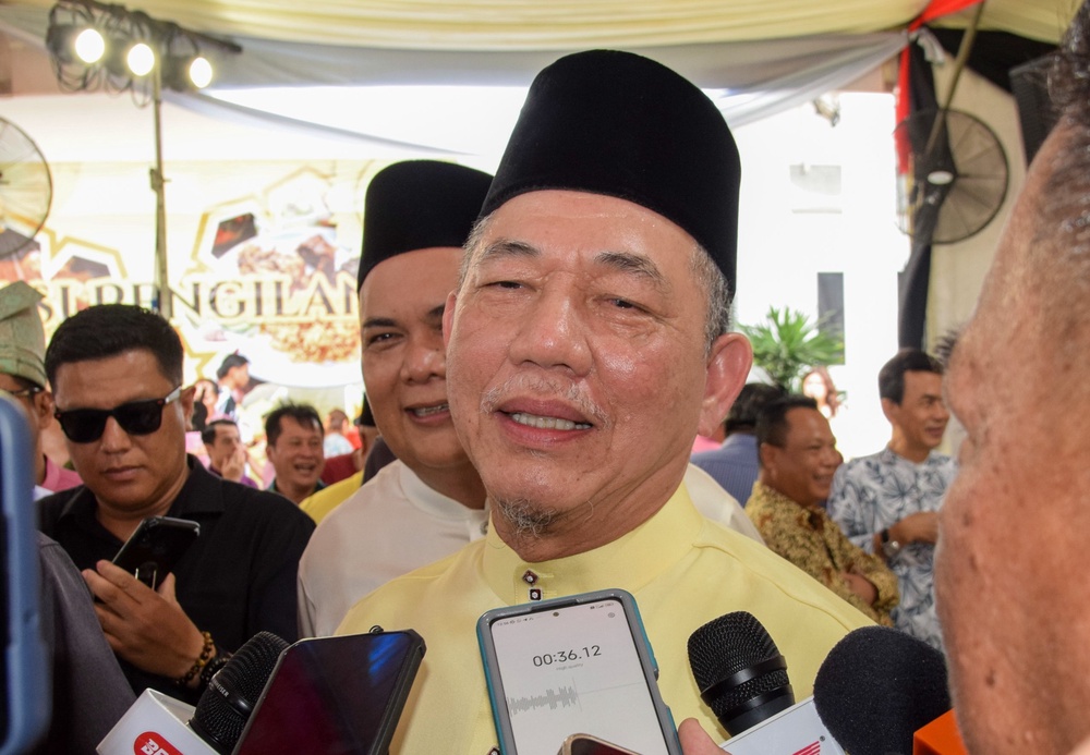 DPM Fadillah: Draft MoU on providing funds to opposition MPs still ... DPM Fadillah: Draft MoU on providing funds to opposition MPs still ...