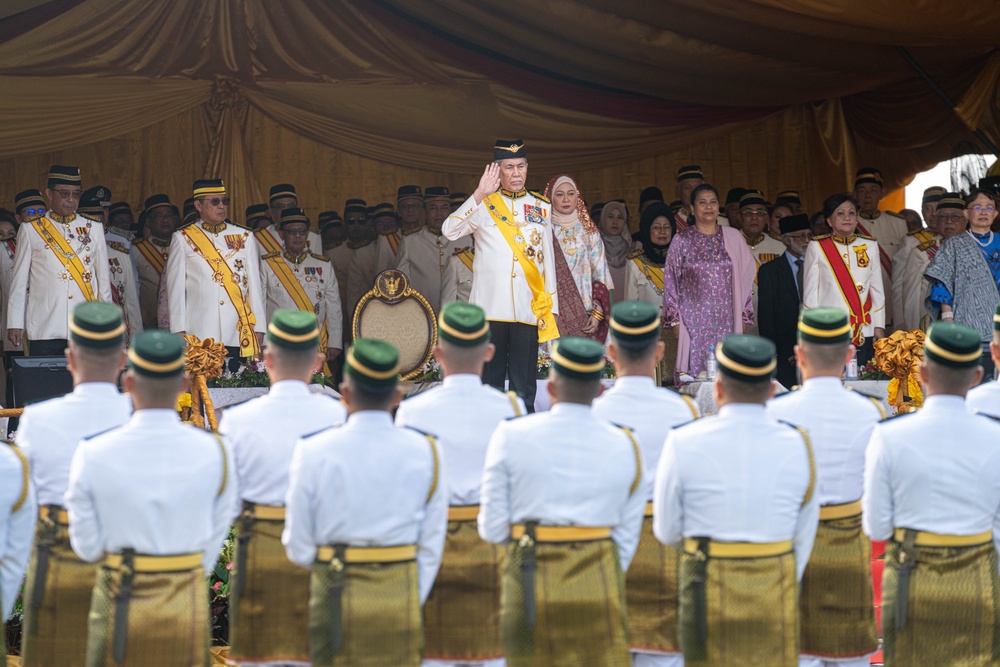 Thousands throng Padang Merdeka for TYT’s birthday celebration parade
