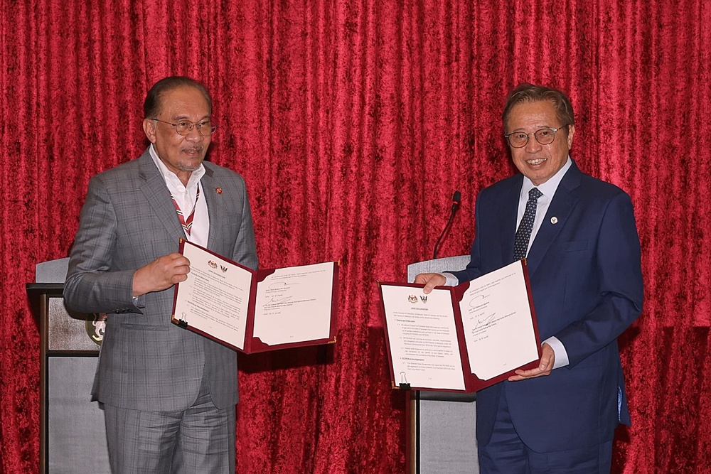 S’wak-Putrajaya ink joint declaration for Petros-Petronas collab on gas framework