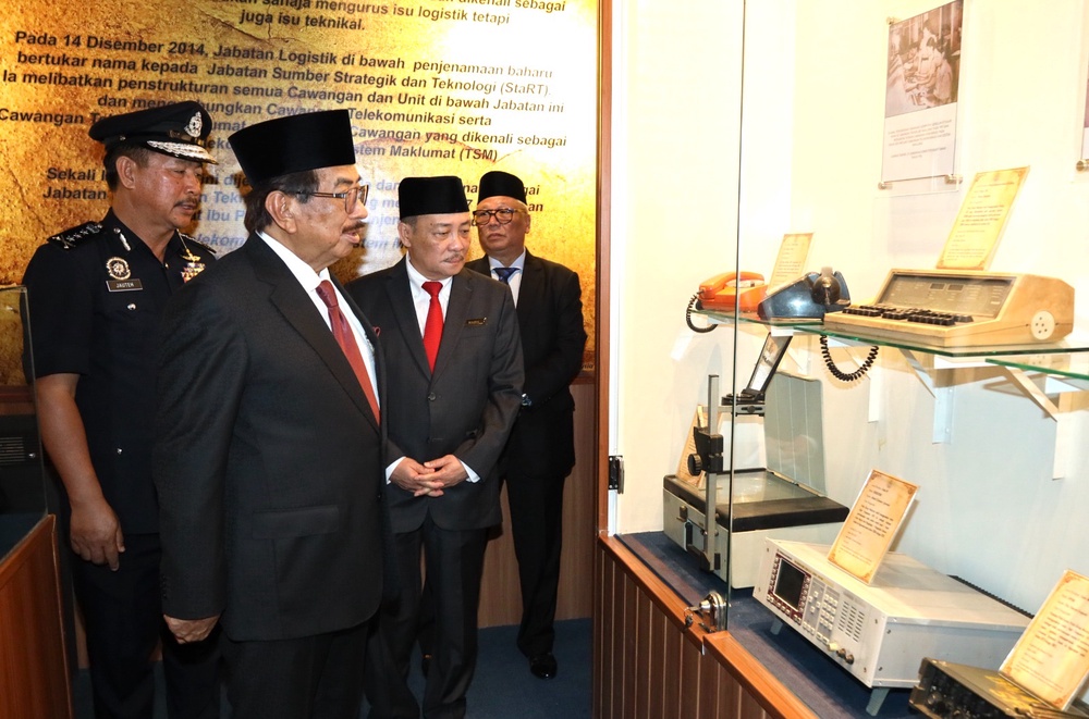 Touching tribute to Tanduo fallen heroes marks Sabah Warriors Day ...