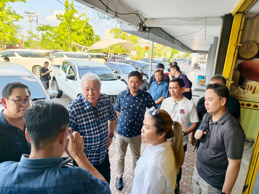 Awg Tengah inspects potential locations for proposed Stato in Pontianak