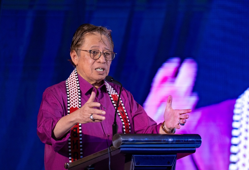 Sarawak strengthens Malaysia–Indonesia ties with opening of Tebedu ...