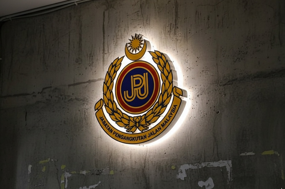 JPJ cracks down on unlicensed drivers in Sibu; 78 summons issued during op