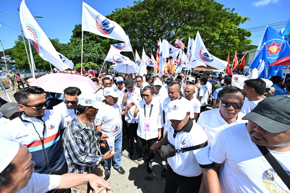 Shafie enters Senallang race backed by strong turnout of Warisan supporters