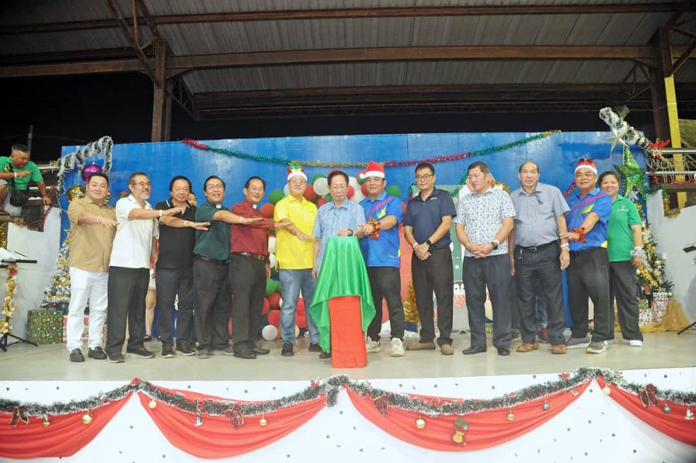 ‘Light Up West Bank’ Christmas do brings unity to community