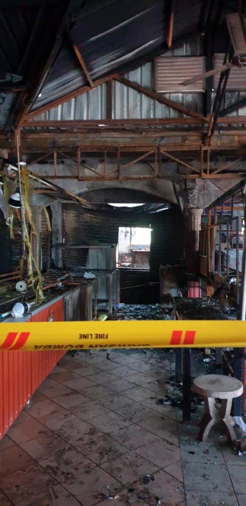 Five stalls at food court gutted by fire Five stalls at food court gutted by fire