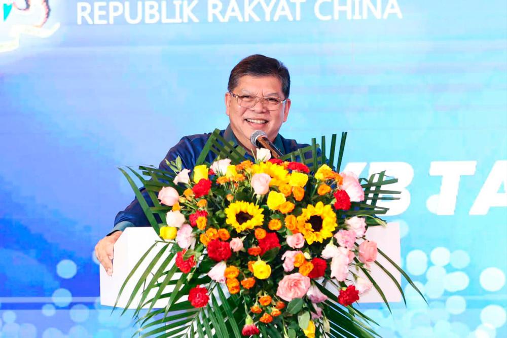 Johari: M’sian students studying abroad must come back and spearhead ... Johari: M’sian students studying abroad must come back and spearhead ...