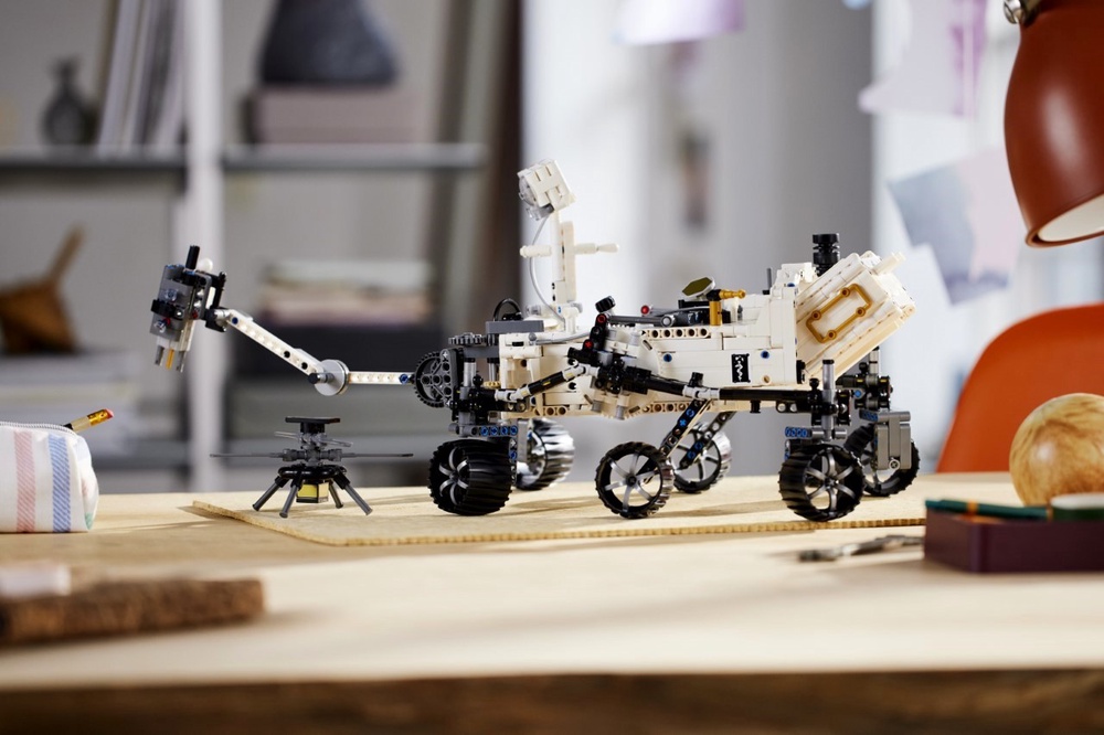 LEGO and NASA collaborated to design this stunningly realistic and ...