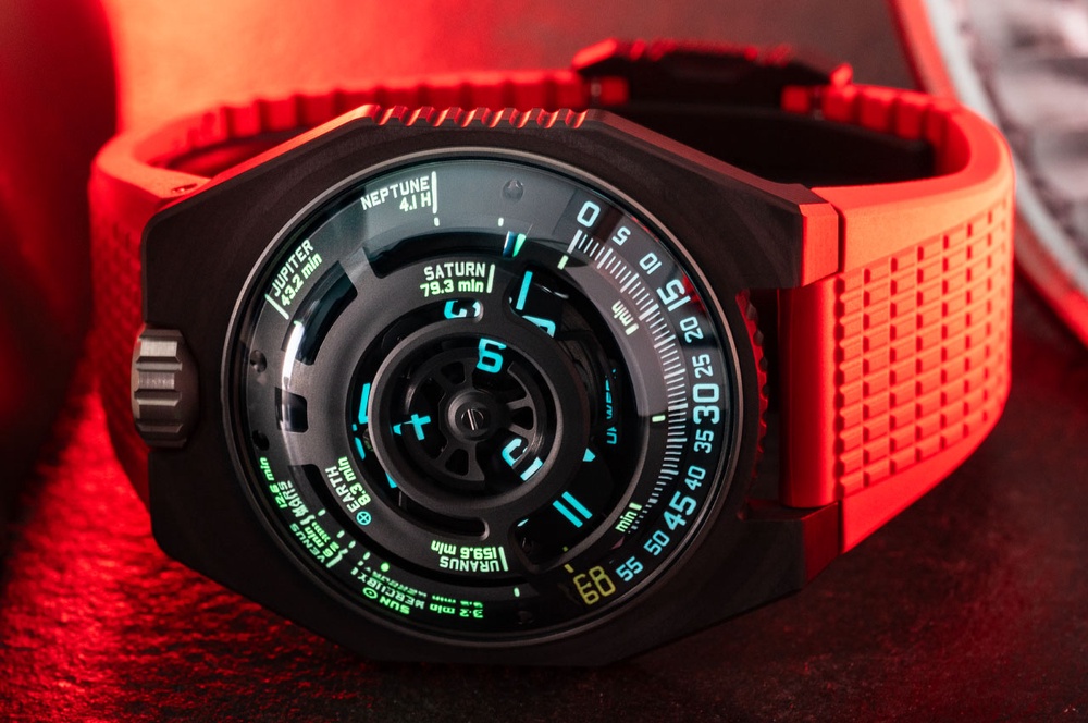 Urwerk’s UR-100V LightSpeed clocks speed of light as it beams through ...