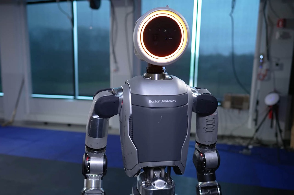 Boston Dynamics’ Atlas robot reincarnates as an all-electric humanoid ... Boston Dynamics’ Atlas robot reincarnates as an all-electric humanoid ...