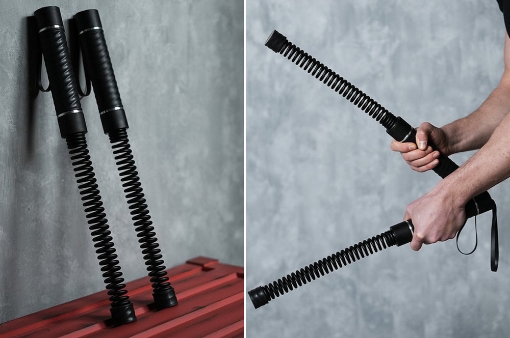 This $144 battle rope boasts a clever ‘ropeless’ compact design for ...