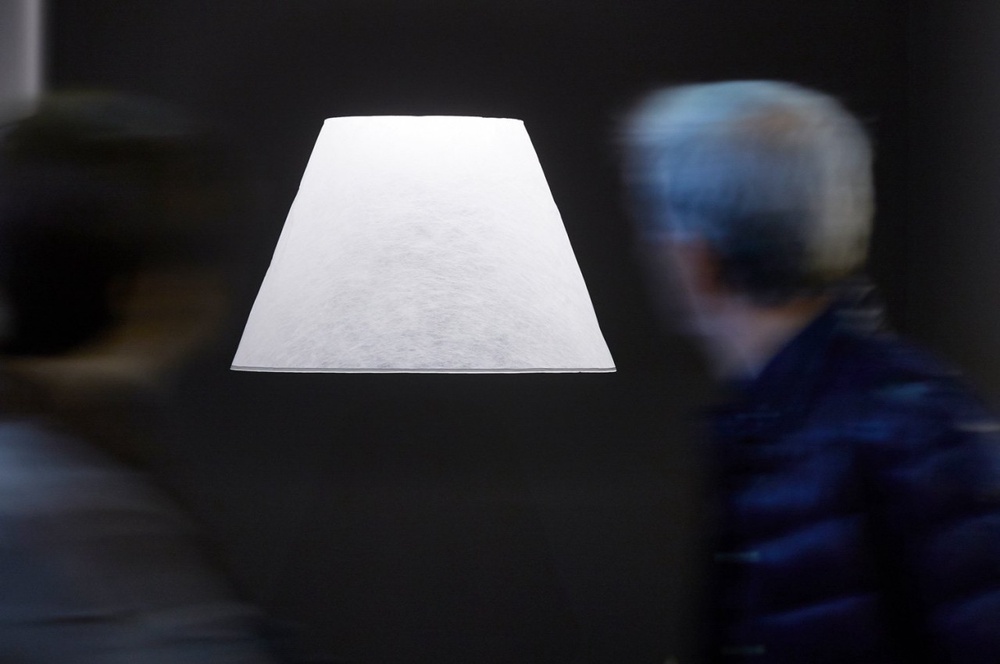 Floating lamp illusion brings an air of mystery to your living space