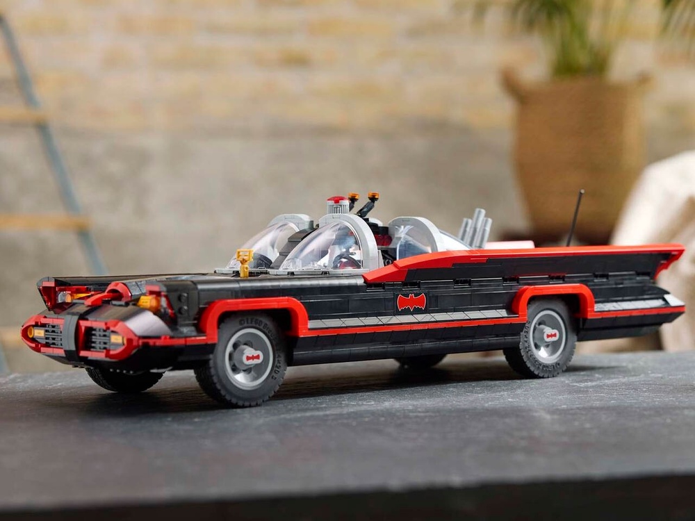 LEGO recreates the classic 1966 Batmobile with all its retro intricacies