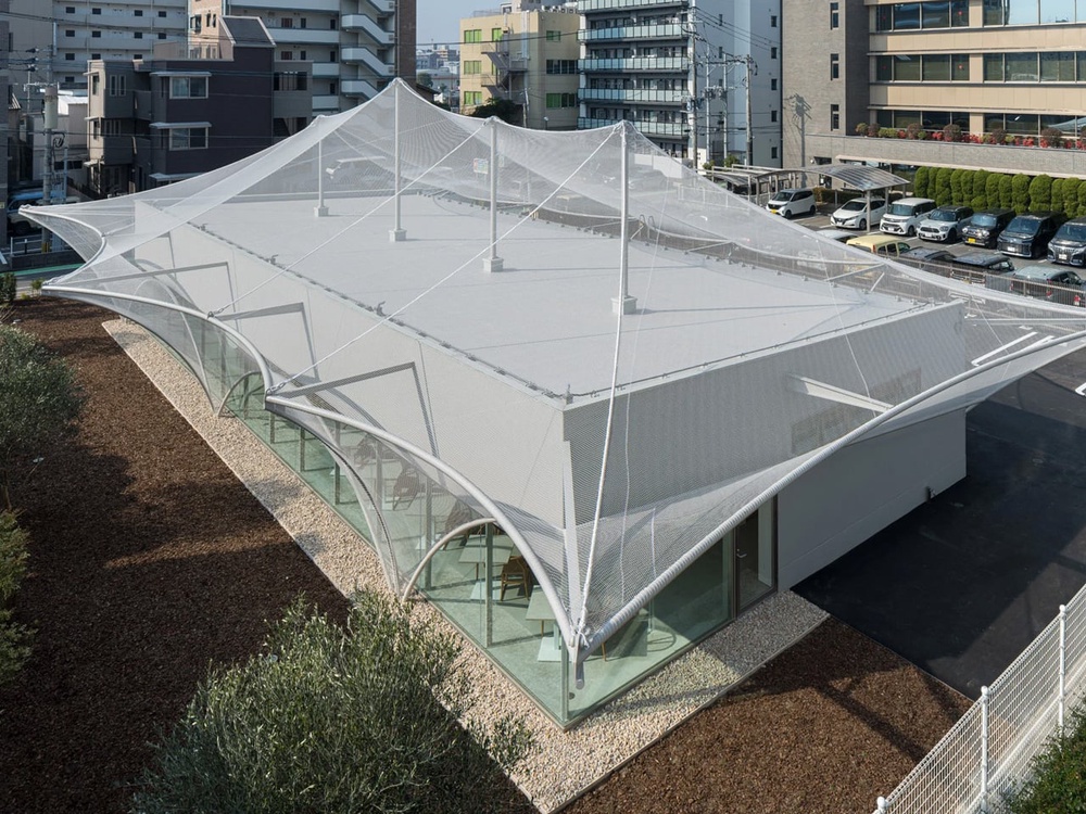 Kengo Kuma Wraps A Japanese Cafe With A Mesh Canopy Making It An ...