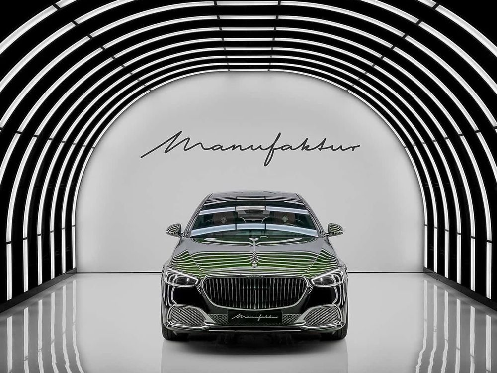 Mercedes-Maybach V12 Edition: 50 cars, real gold, and a two-tone finish ...