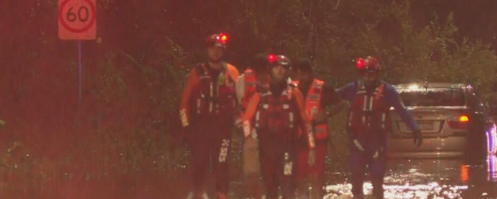 Emergency warning in place in Sydney after flash flooding and overnight ...