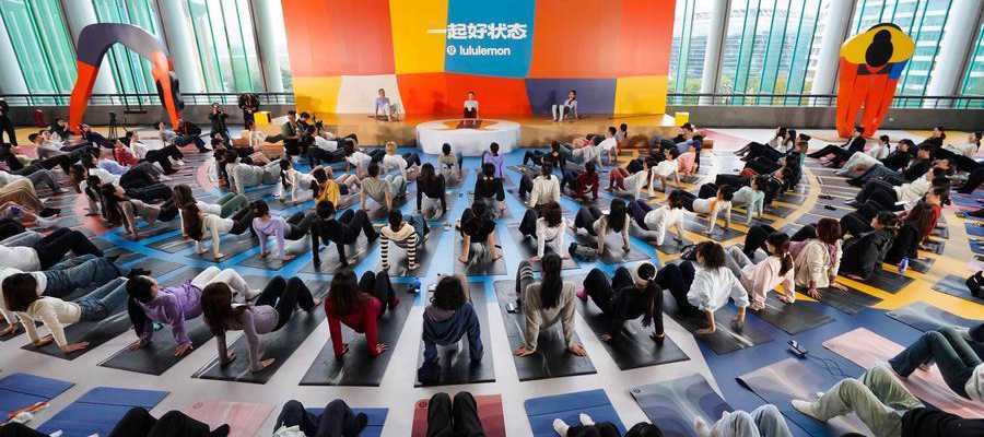 New consumption scenarios, models boost service spending in China