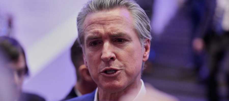 Newsom blames Trump administration for Davos appearance cancellation