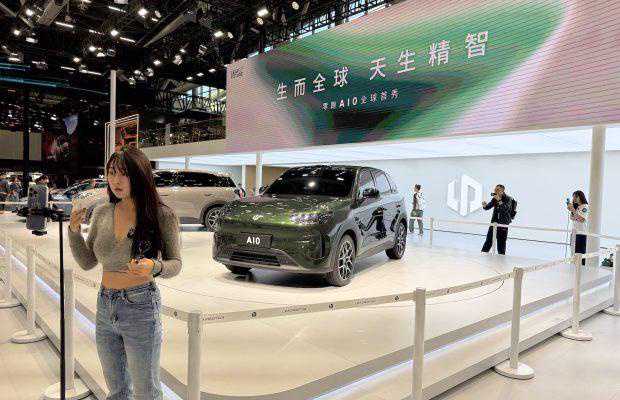 Female Content Creators Ruled At Guangzhou Auto Show 2025