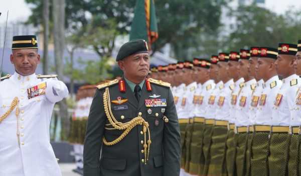 Army Chief urges calm and unity as he takes office amid national ...