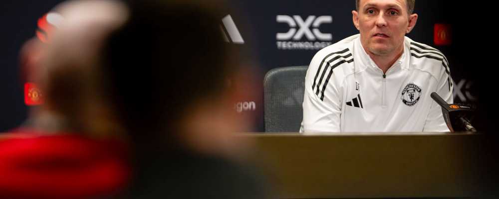 Darren Fletcher takes Man United reins with Sir Alex Ferguson’s blessing