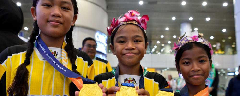 Dari Bilik Darjah Desa Ke Pentas Dunia, Tiga Murid Orang Asli Raih Emas ...
