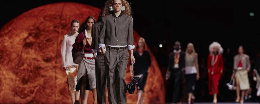 Debuts, dandies, Demi Moore: 25 fashion moments that defined 2025 in style