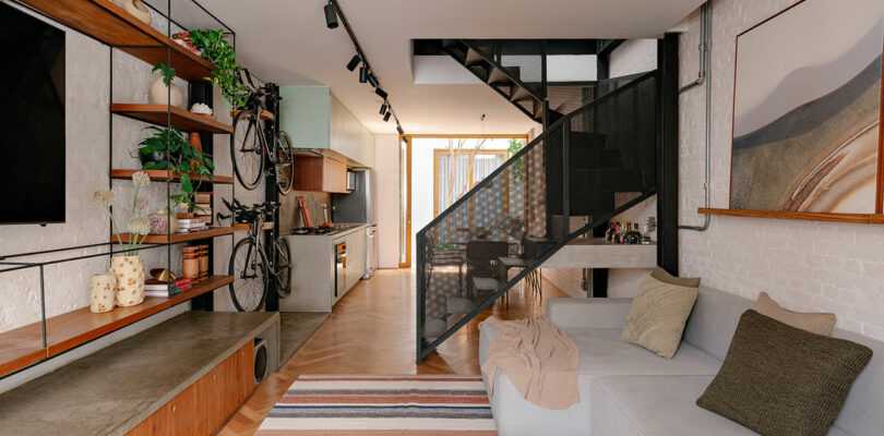 An Urban Home That Spans Only 13 Feet Wide in São Paulo, Brazil