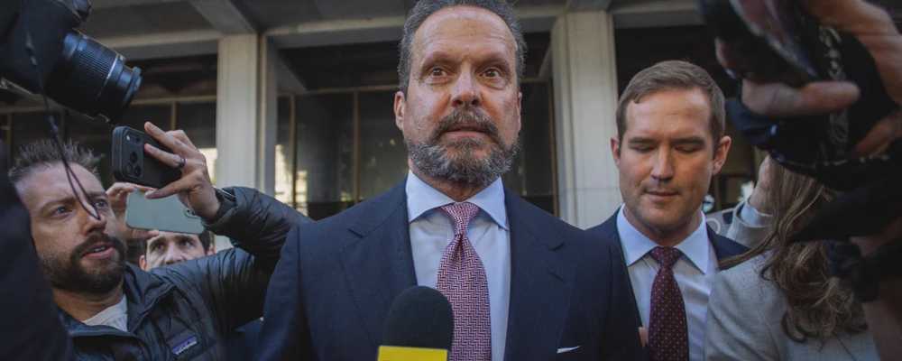 Rob Reiner’s son murder arraignment postponed after lawyer steps down