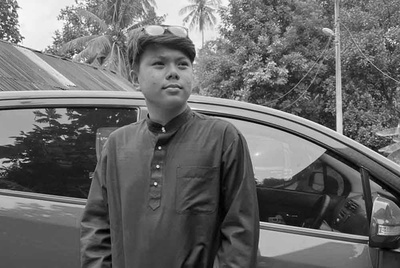 [VIDEO] Keluarga tenang selepas DSP Mohd Nazri dihadap ke muka pengadilan