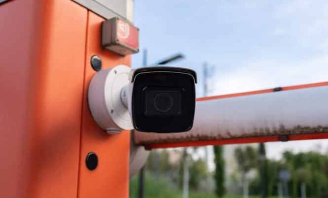 License Plate Cameras Are About to Track Phones, Wearables, In-Car ...