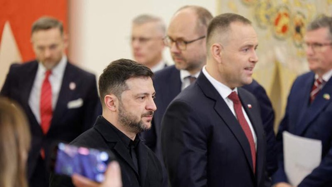 Poland strips Zelensky of country's highest honour, escalating World ...