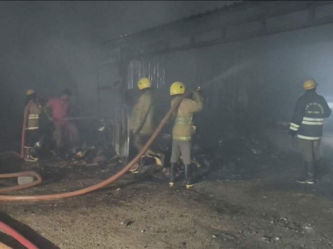 Tamil Nadu: Sudden at match factory near Kazhugumalai destroys ...