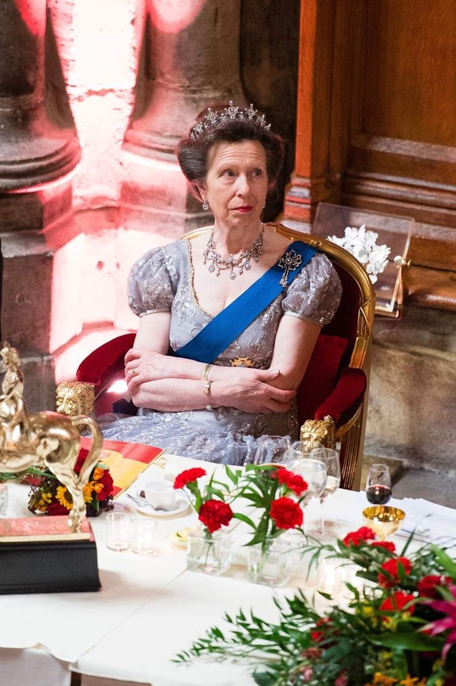 Princess Anne faces sentimental tiara decision ahead of Peter Phillips ...
