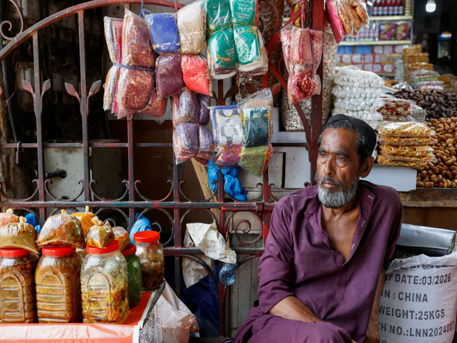 US-Iran tensions push Pakistan toward economic crisis, say Islamabad ...
