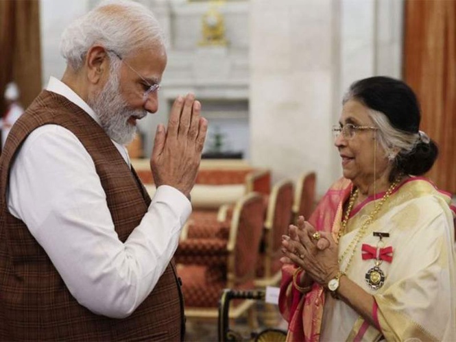 "Her melodious voice and soulful renditions enriched our cultural world ...