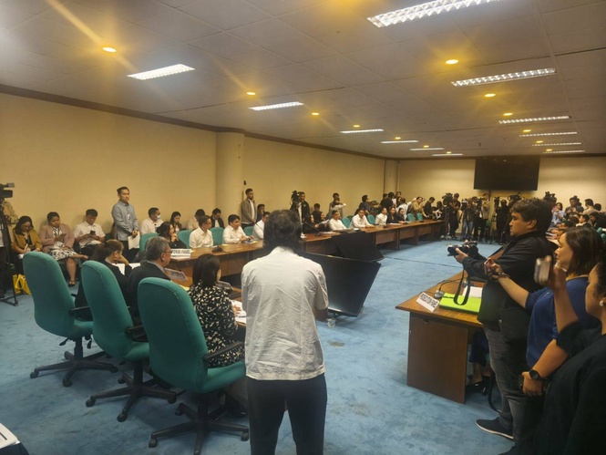 Two of 10 Filipinos believe Senate will decide on evidence in impeach ...