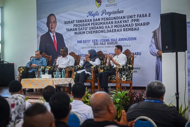 KPKT terus perkasa agenda perumahan! Serah 301 surat tawaran PPR Rembau ...