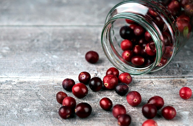 Cranberry Juice May Strengthen Antibiotic Action Against Urinary Tract ...